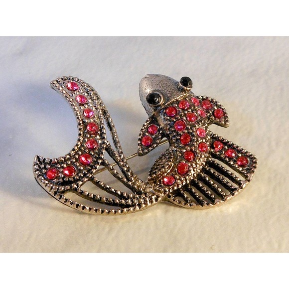 unbranded | Jewelry | Vintage Rhinestone Fish Brooch Pin Silver Tone ...